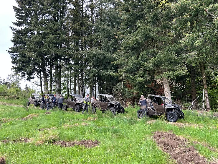 Découvrez l'Aventure de la Randonnée en Buggy Entre Amis et Collègues
